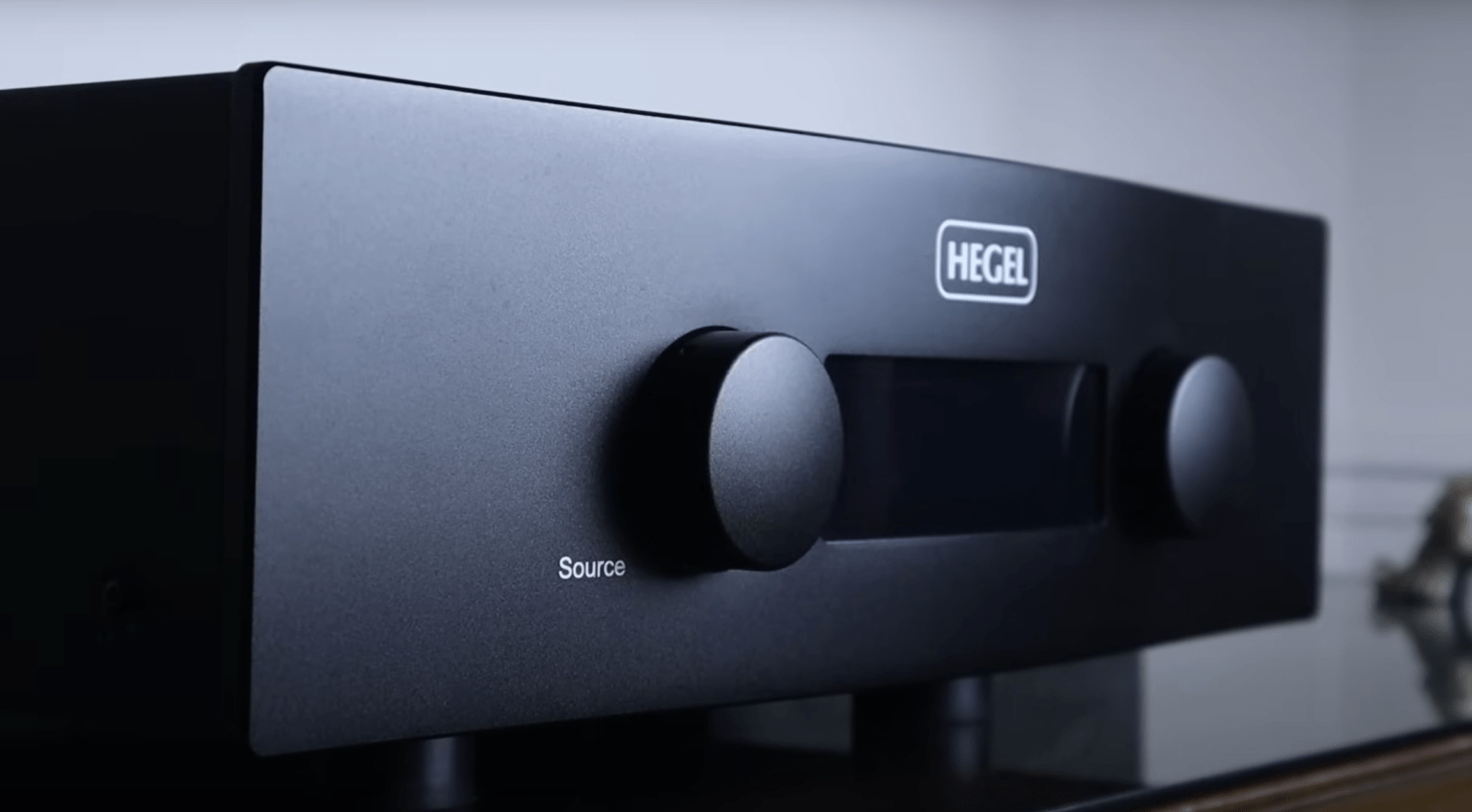 Hegel H400 Streaming Integrated Amplifier Review « 7Review