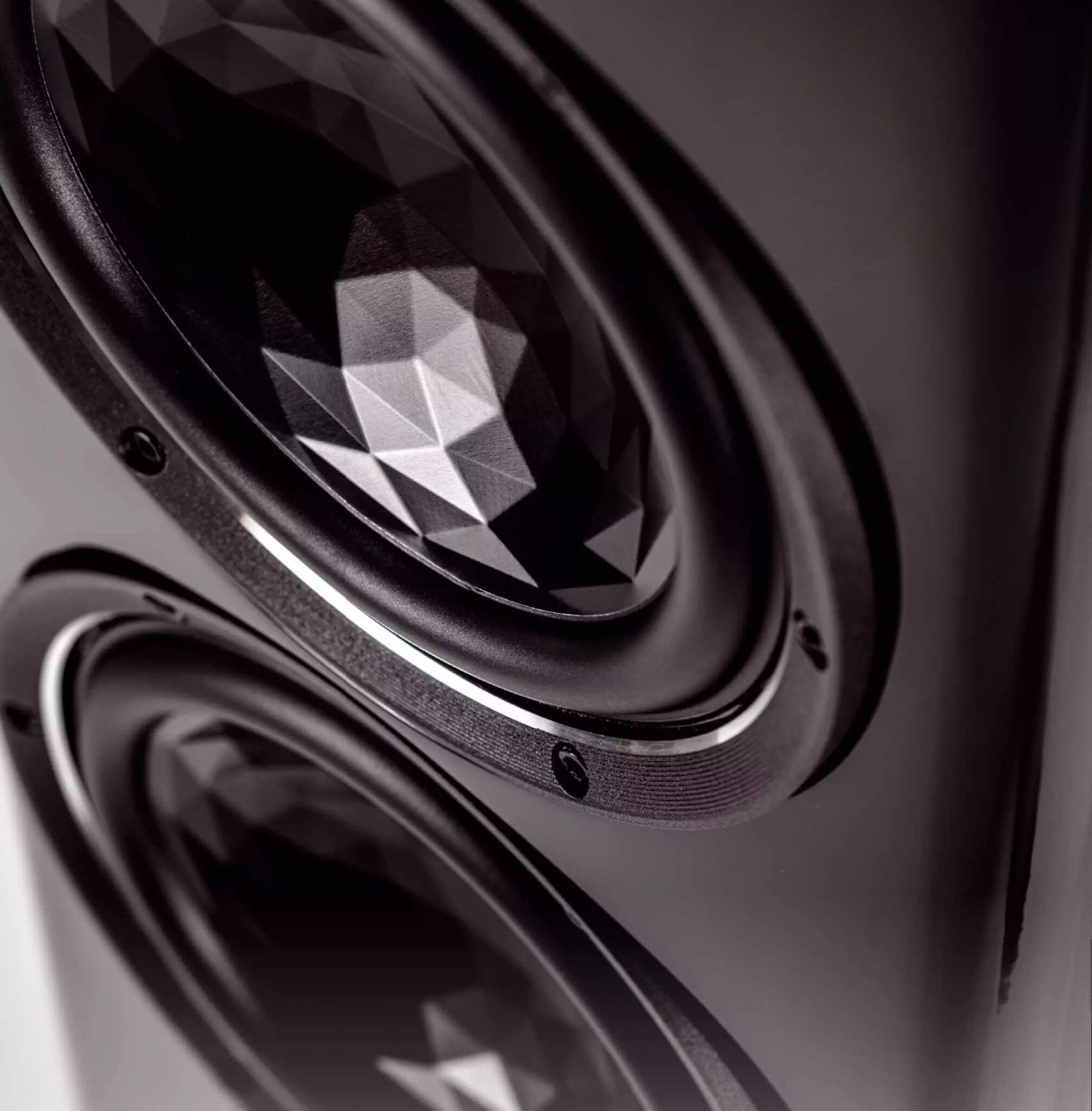 KEF Q7 Meta Review « 7Review